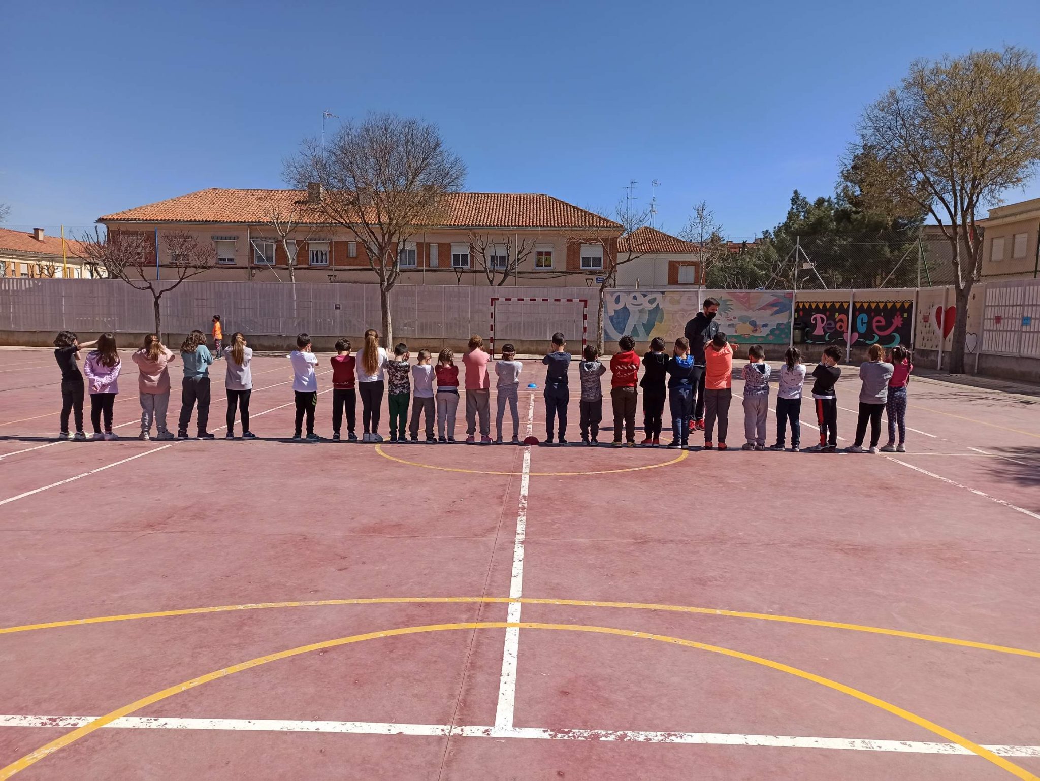 JUEGO EDUCACIÓN FÍSICA: «AMONG US». - Ricardo Sanchez Alfaro